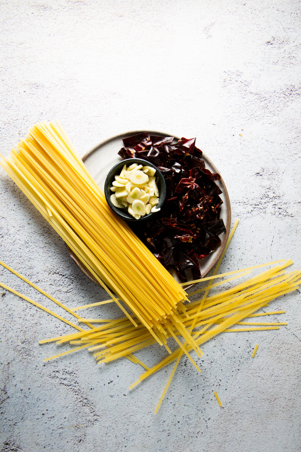 Garlic Mushroom Pasta with Chile Guajillo | Easy 20-Min Recipe