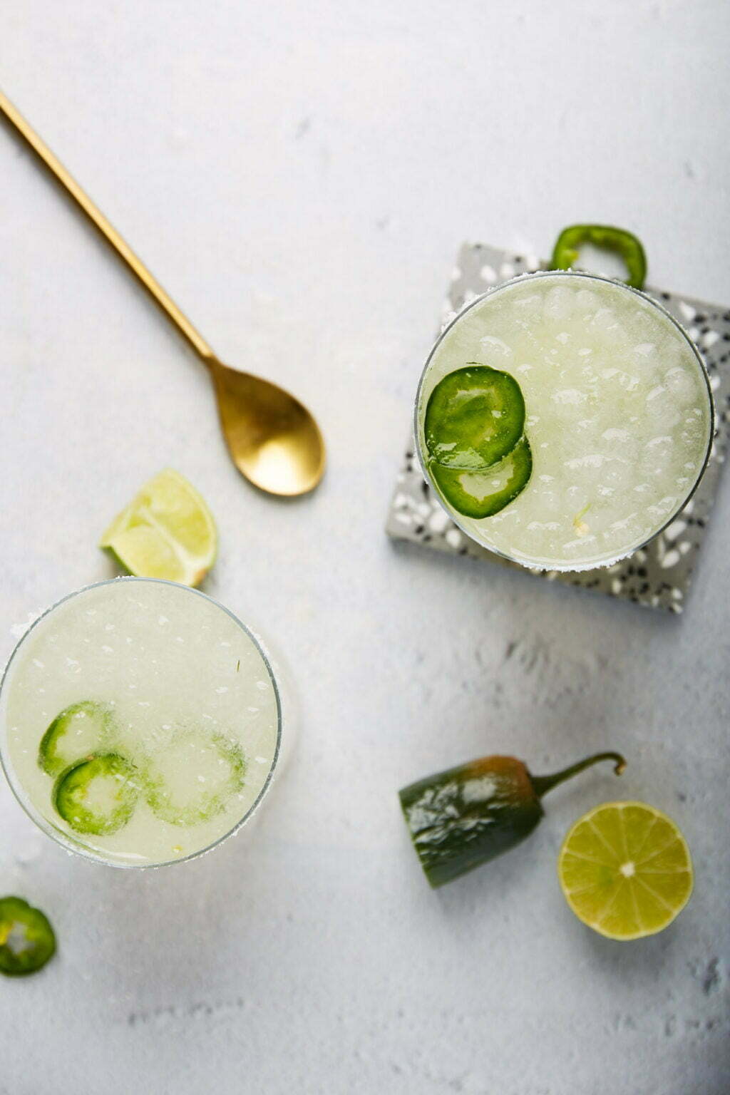 Spicy Mezcal Cocktail – Smoky, Refreshing & Easy to Make