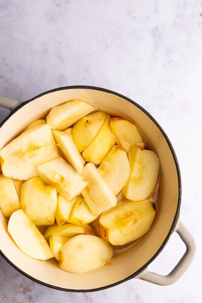 How to make applesauce at home