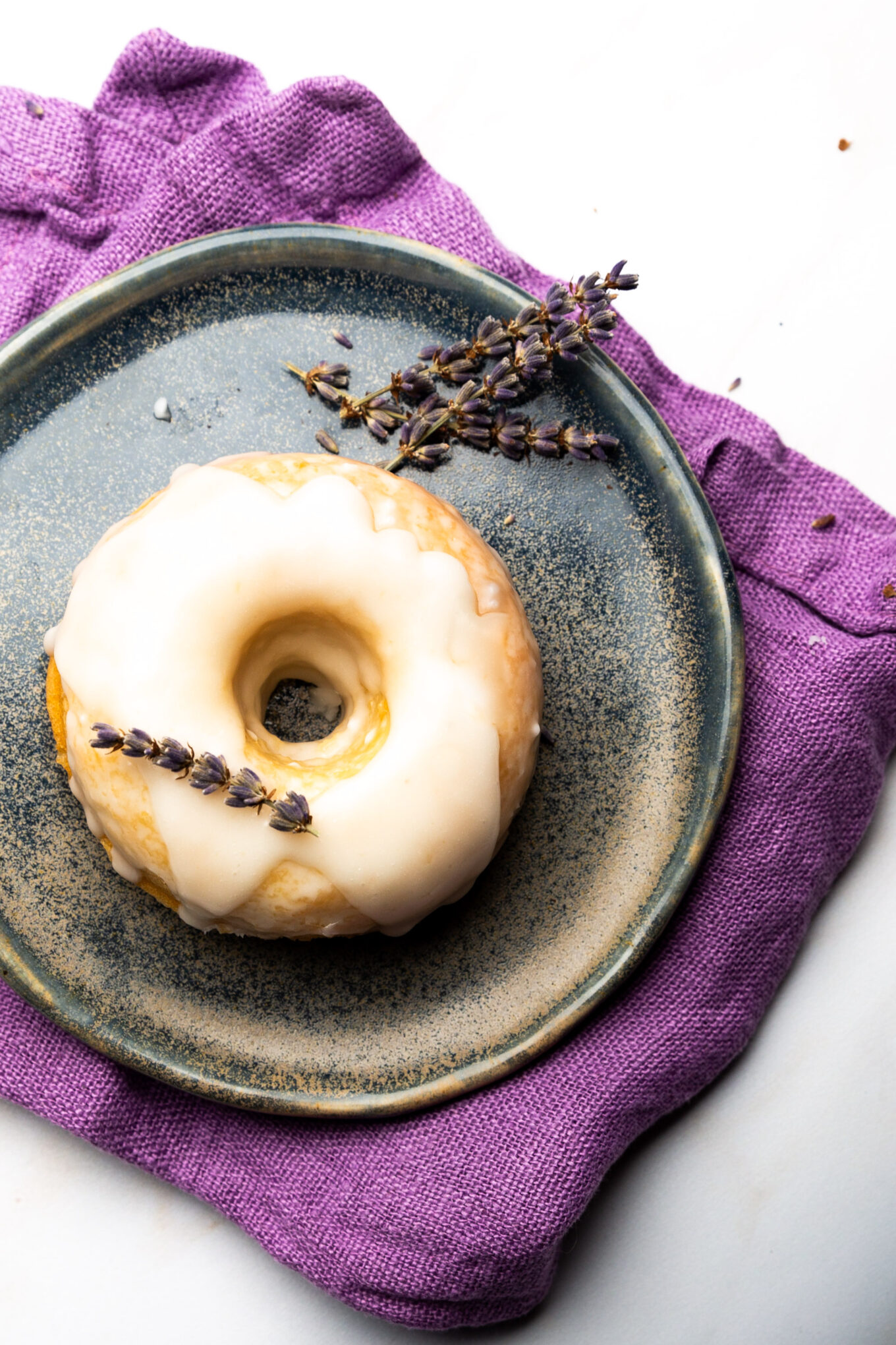 The Perfect Vegan Treat: Lemon Cake Donuts