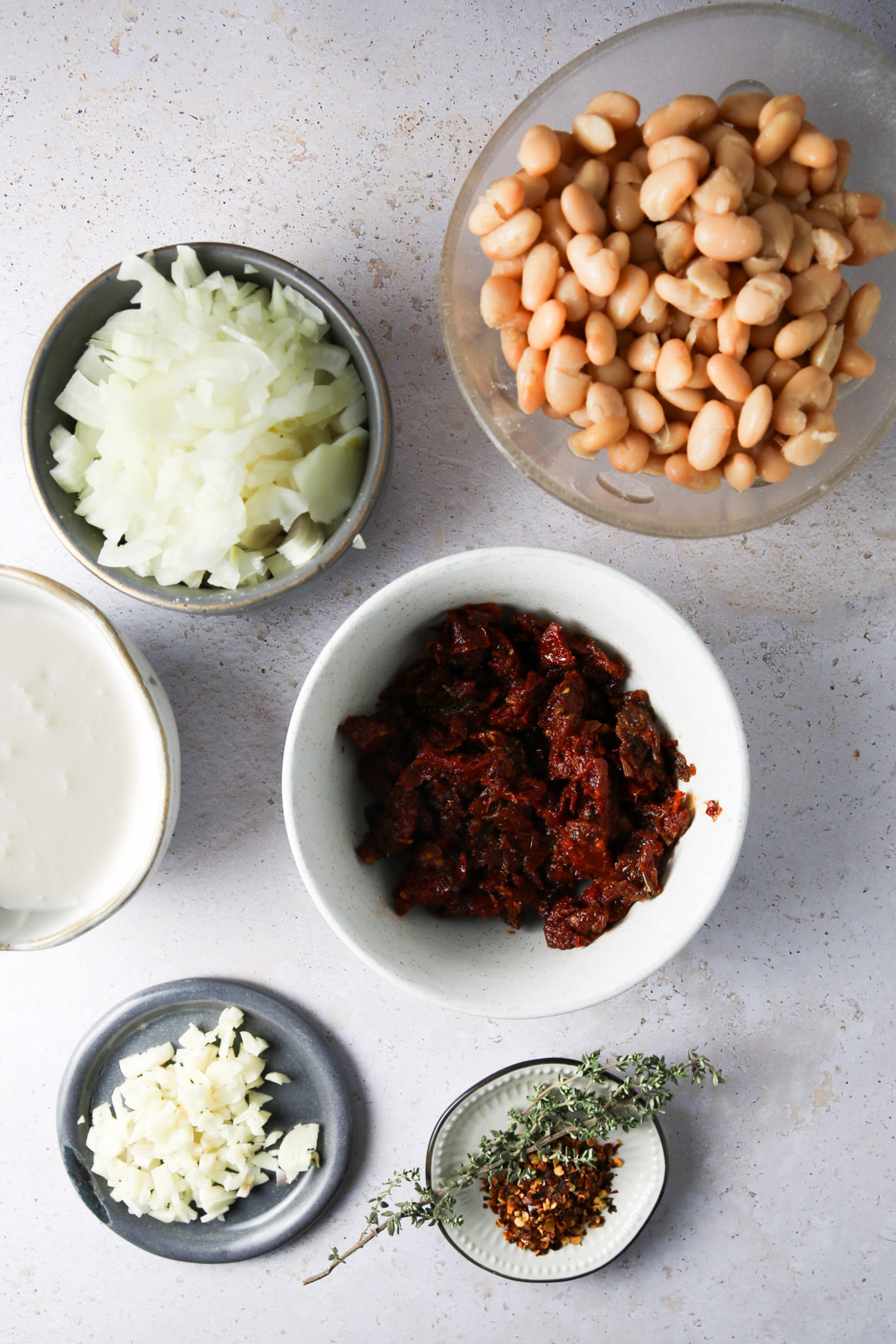 Ridiculously easy vegan dish, Marry me beans