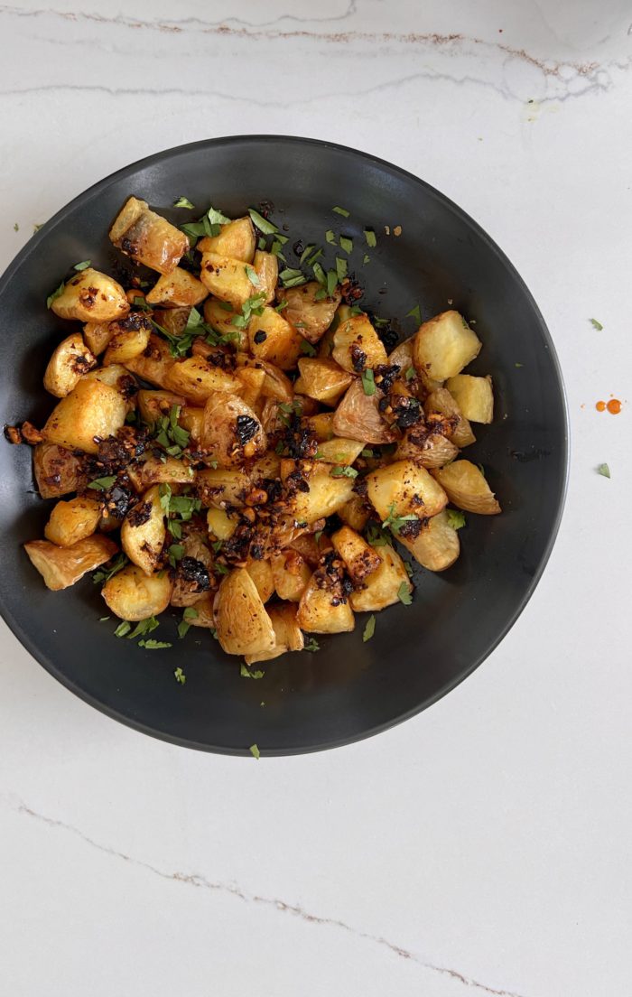 CRISPY POTATOES WITH SALSA MACHA